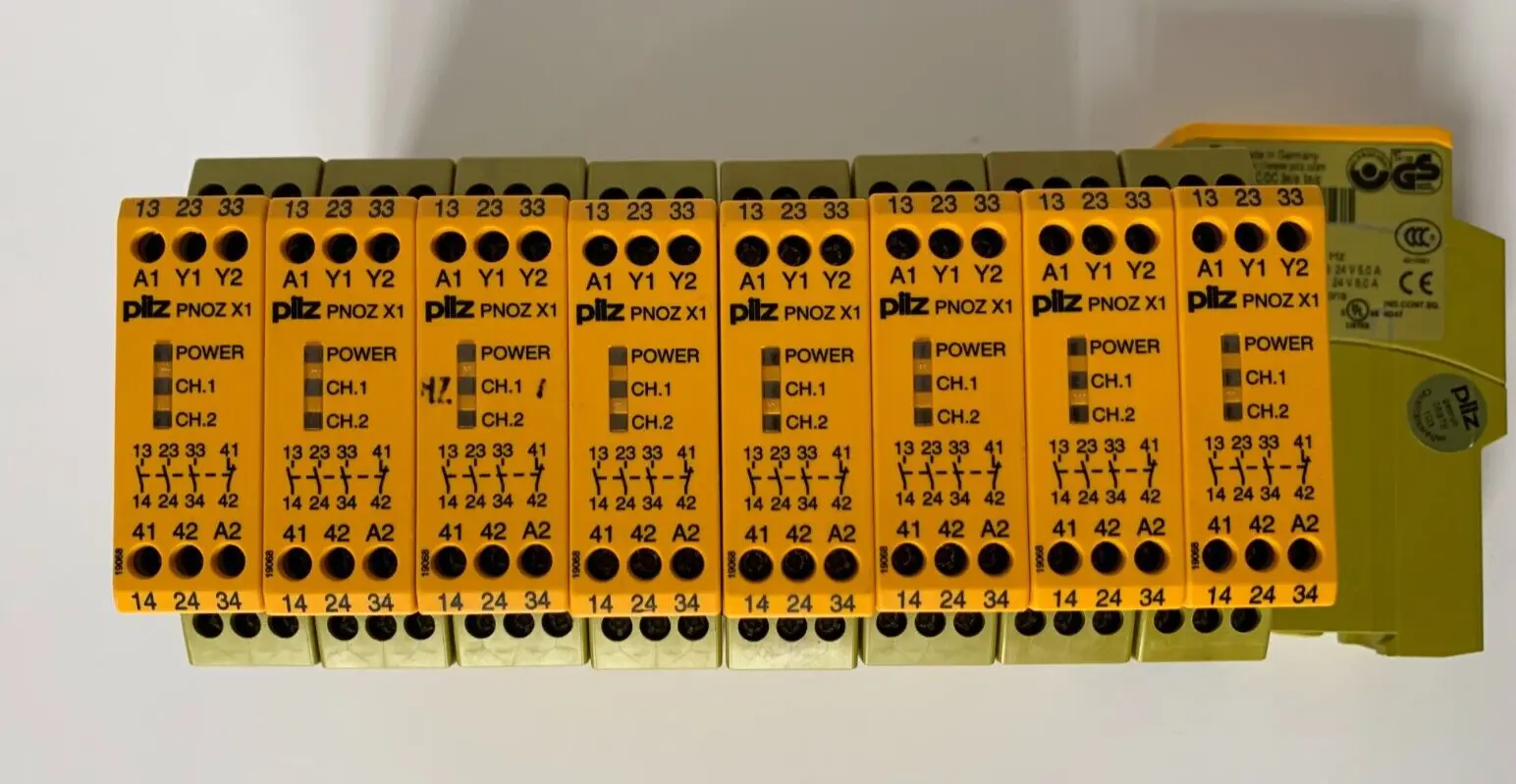 Pilz X1 774300 Single-Channel Switch/Interlock Safety Relay 24V 3 ...